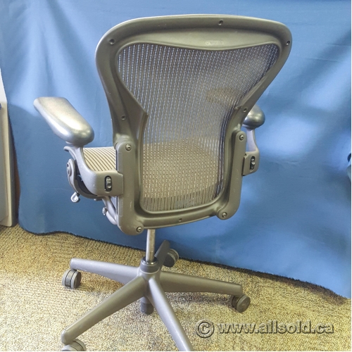 Herman miller aeron no lumbar store