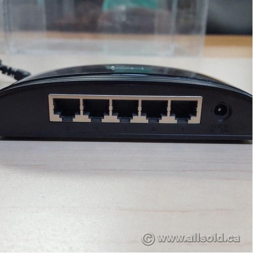 D-Link 5-Port Gigabit Switch (DGS-1005G) - Allsold.ca - Buy & Sell Used Office Furniture Calgary
