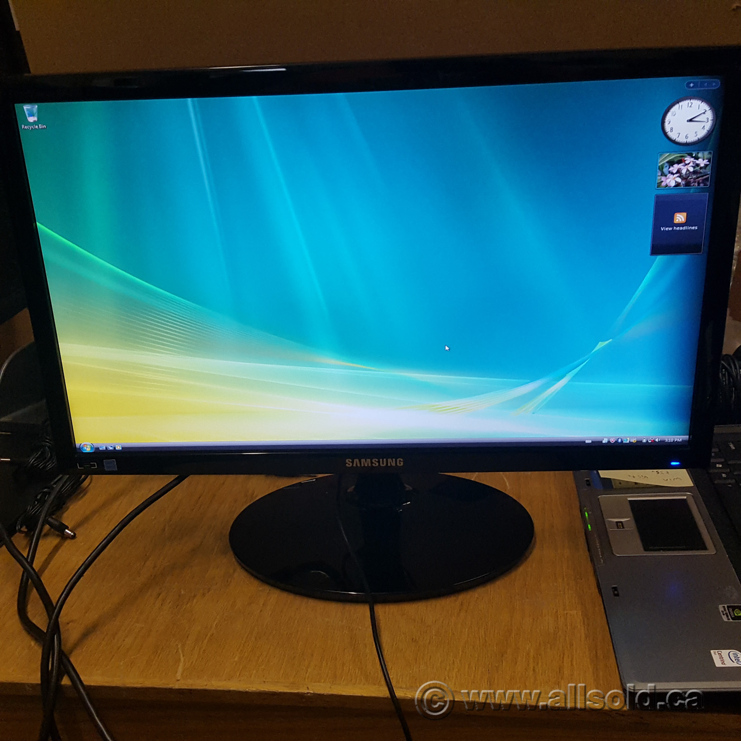 Samsung S22A300B 21.5" LED Monitor with Magic Angle - Allsold.ca - Buy ...